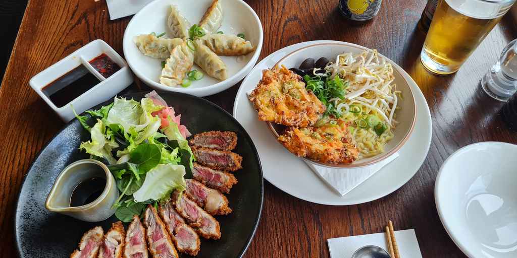 Caucus Restaurant: 50% off the first table of the night with First Table