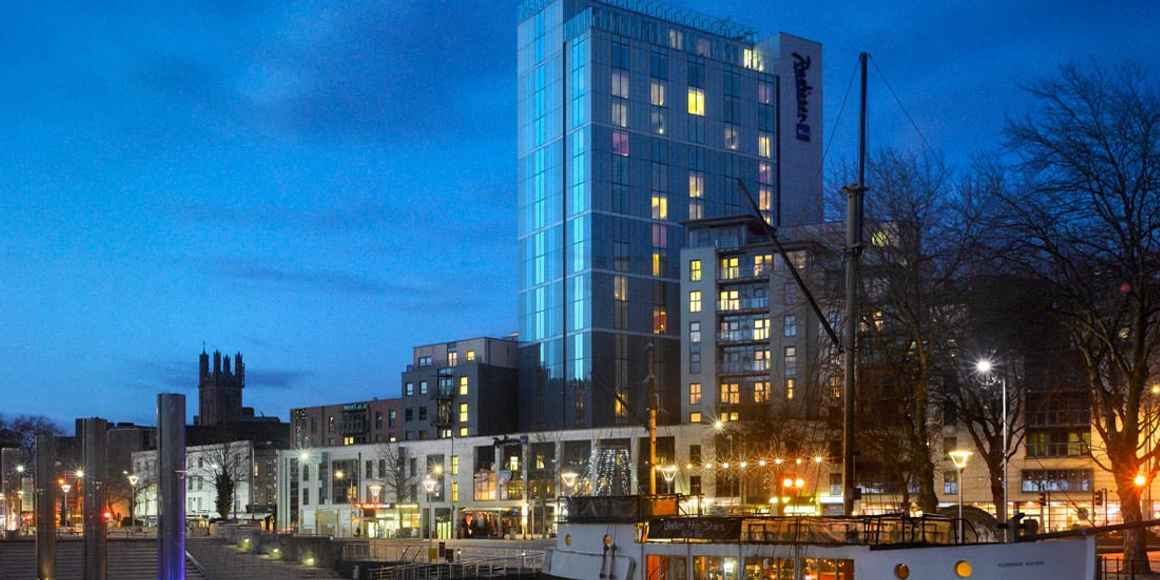 Collage Restaurant at Radisson Blu: Book any time at everyday prices