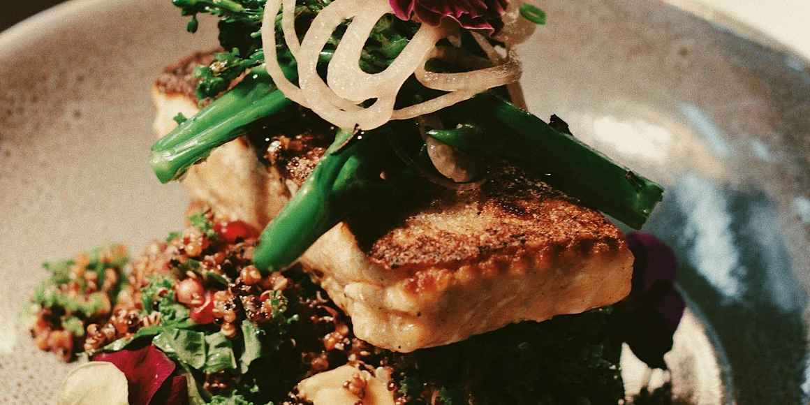 Slate Restaurant Bar: 50% off the first table of the night with First Table