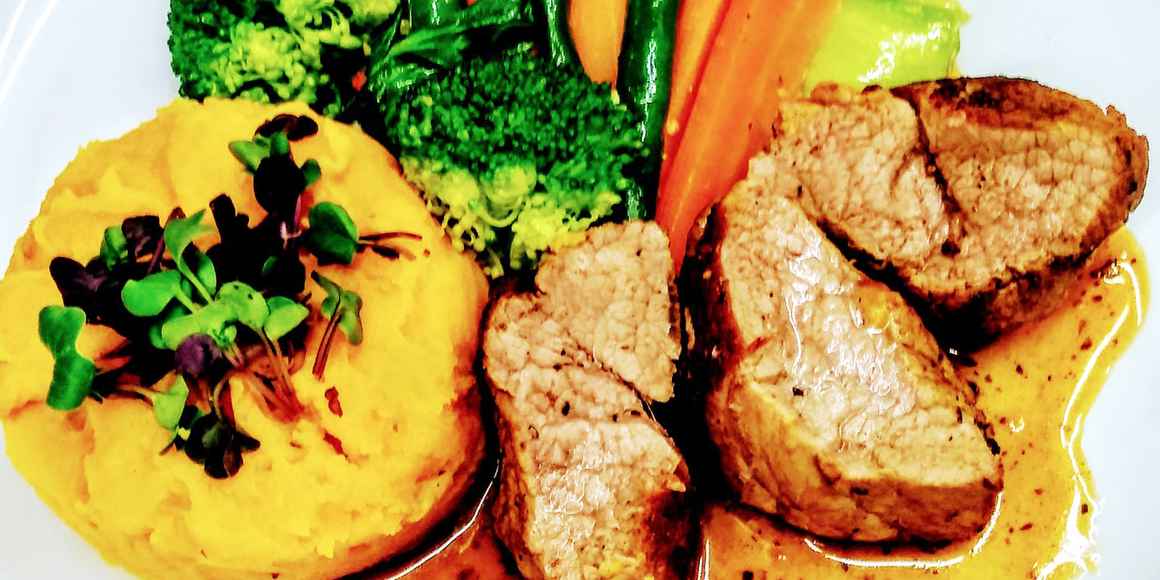 Golden Olive Restaurant & Pizzeria: 50% off the first table of the ...