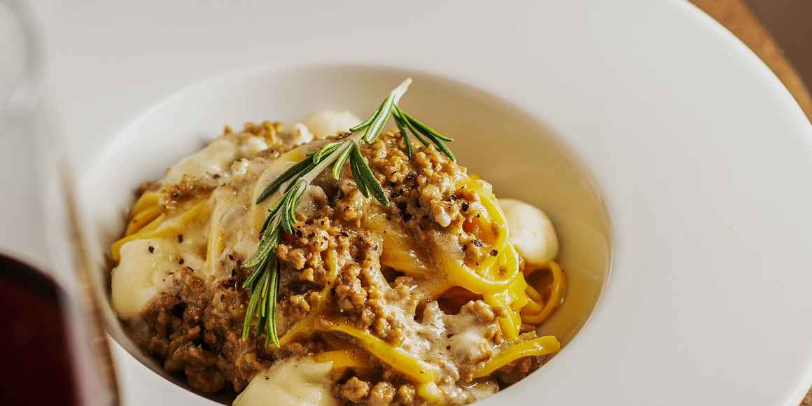 Wolfox Savoy: 50% off the first table of the night with First Table