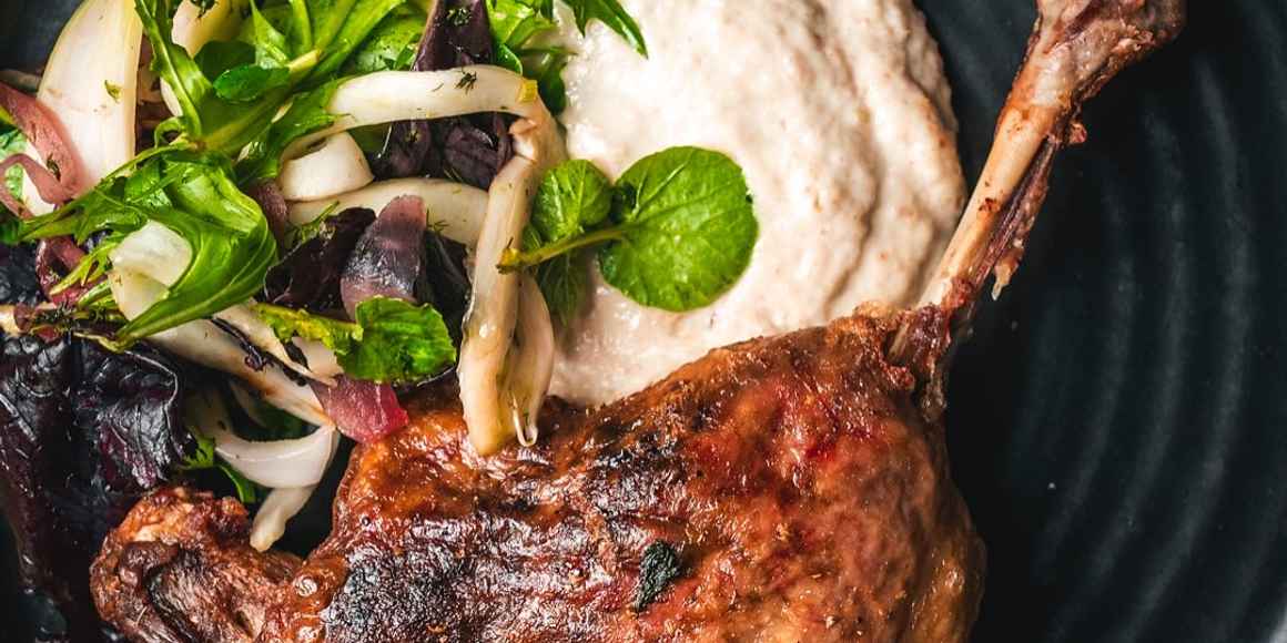 2Taps Winebar: 50% off the first table of the night with First Table