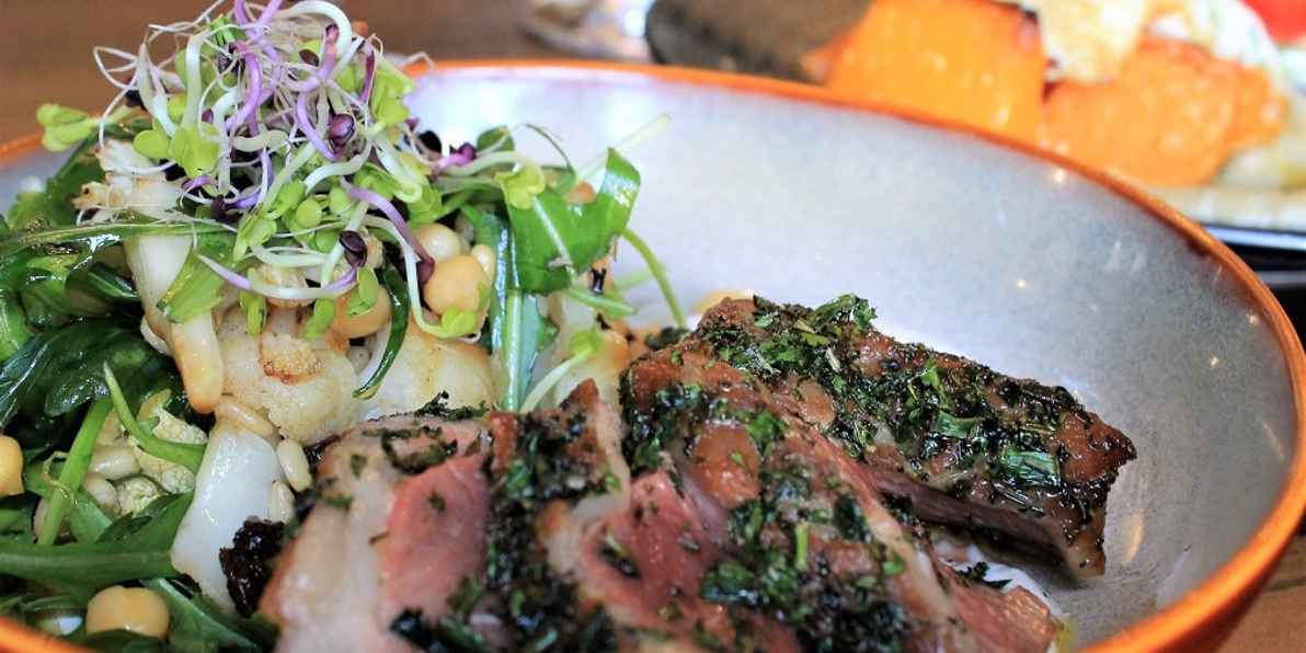 The Backbencher Gastro Pub: Book any time at everyday prices