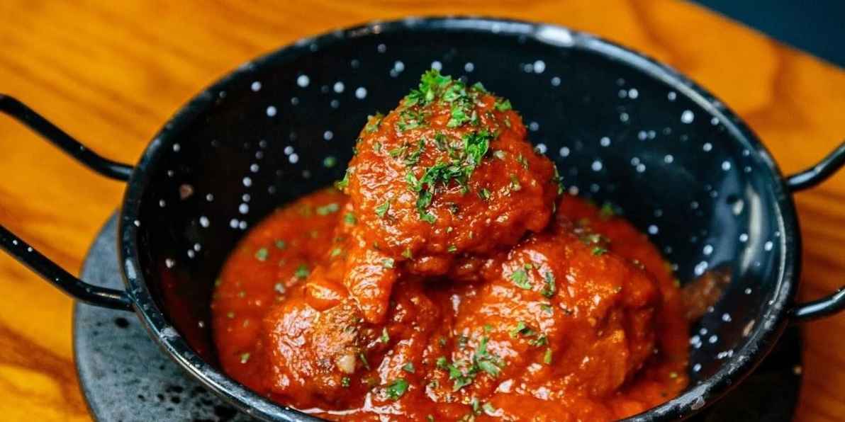 Trunk Lounge: 50% off the first table of the night with First Table