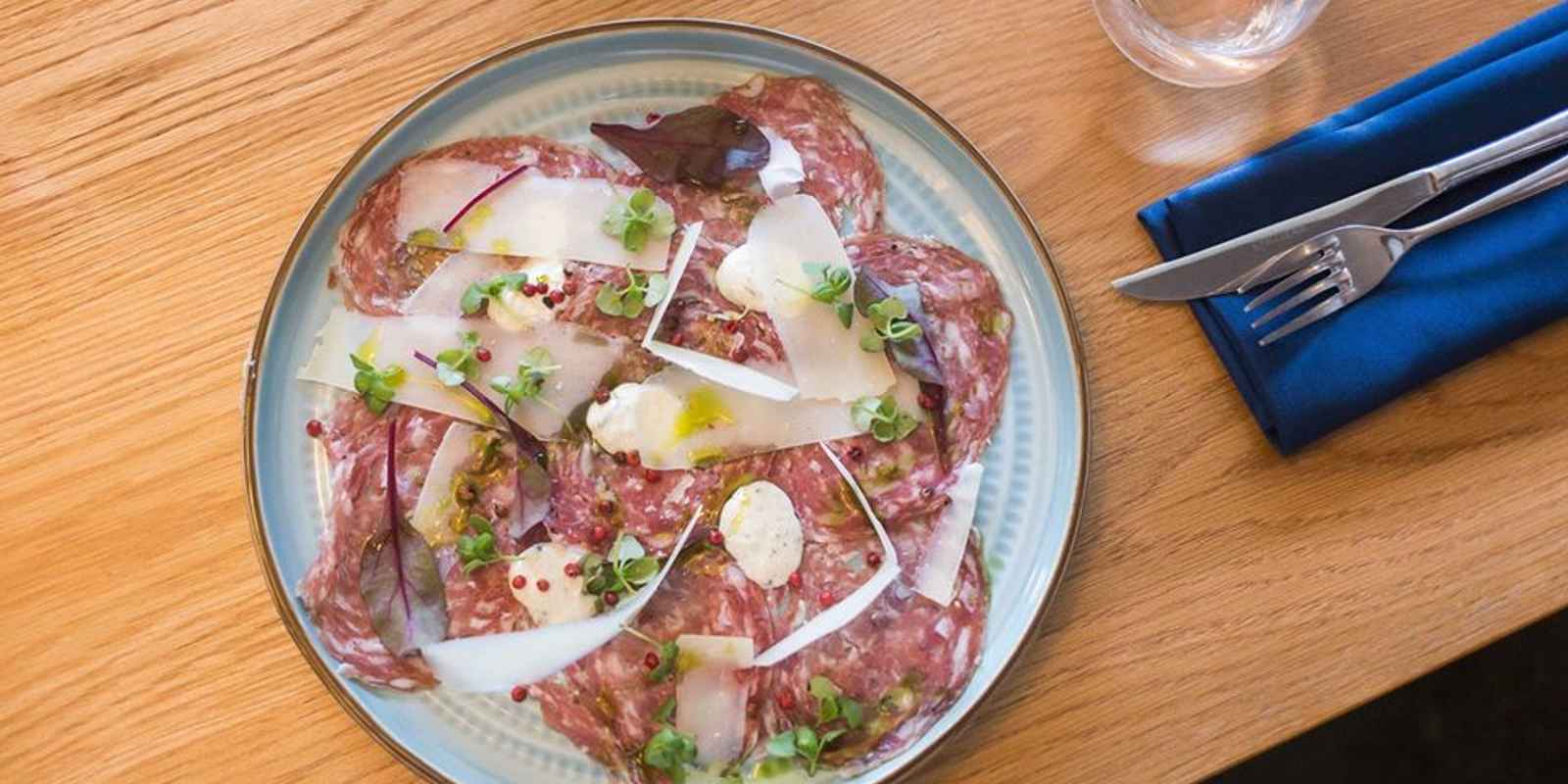 Earl: 50% off the first table of the night with First Table