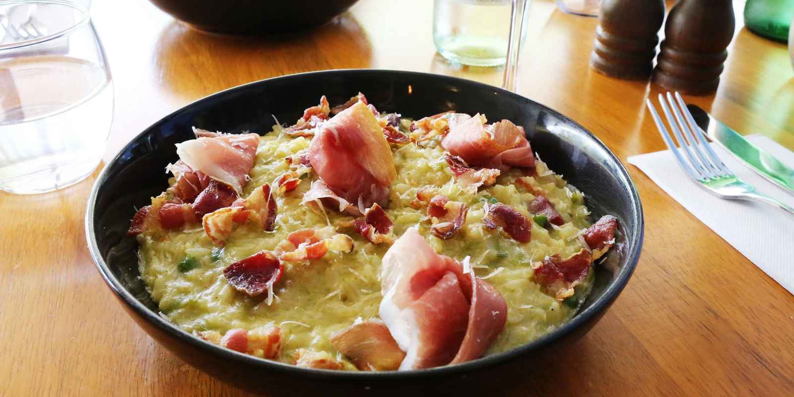 Farina Pizzeria Roseville Chase: 50% off the first table of the night ...