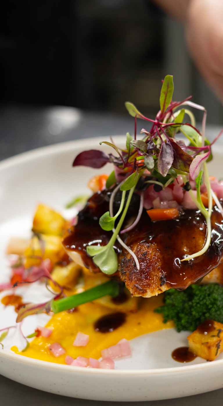 Level One Restaurant Craft & Cocktail Bar: Book any time at everyday prices