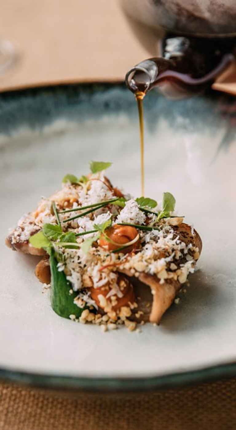 Cottage Point Inn: 50% off the first table of the night with First Table