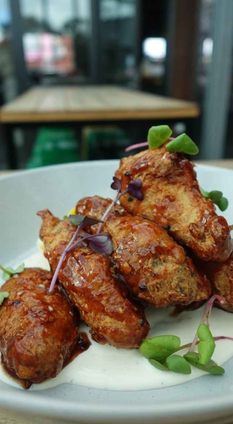 The Roaming Giant: 50% off the first table of the night with First Table