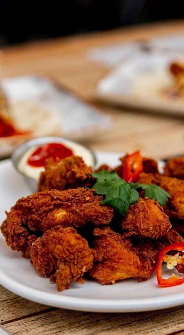 The Roaming Giant: 50% off the first table of the night with First Table