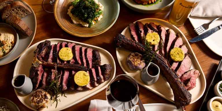Squire's Landing Waterfront Restaurant: Book any time at everyday prices