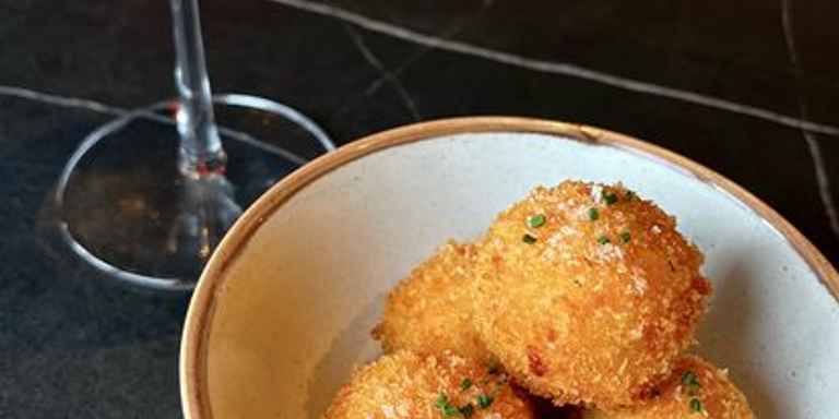 Inventery: Book any time at everyday prices