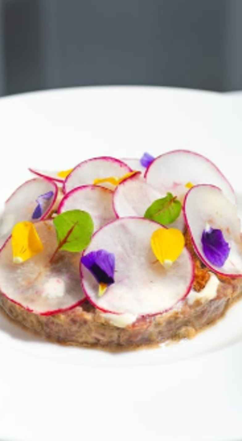 Quoi Dining: 50% off the first table of the night with First Table