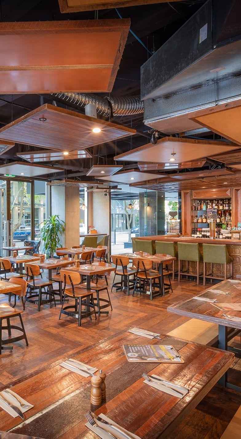Mr Edward's Alehouse & Kitchen: 50% off the first table of the night ...