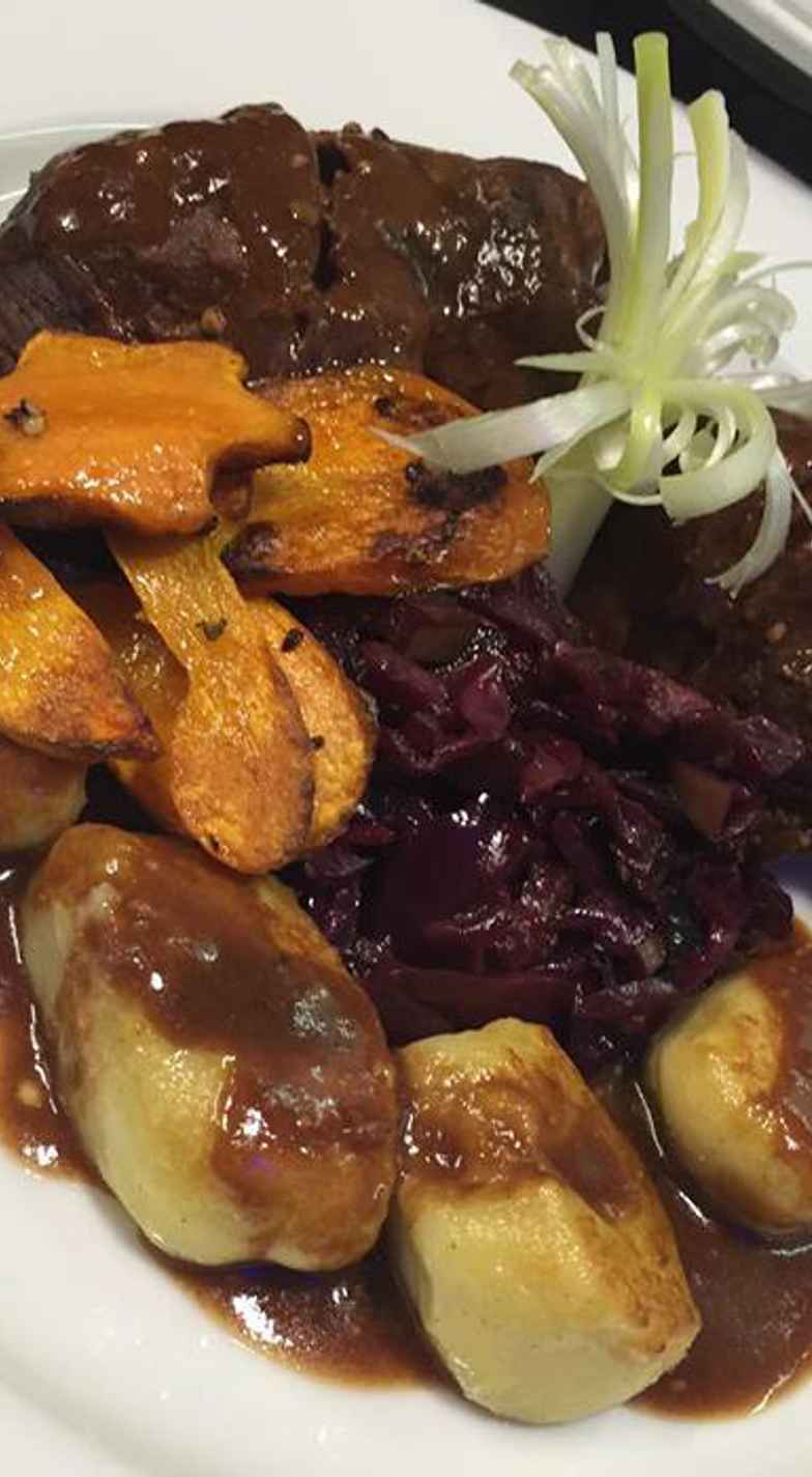 Topor Bistro & Bar: Book any time at everyday prices
