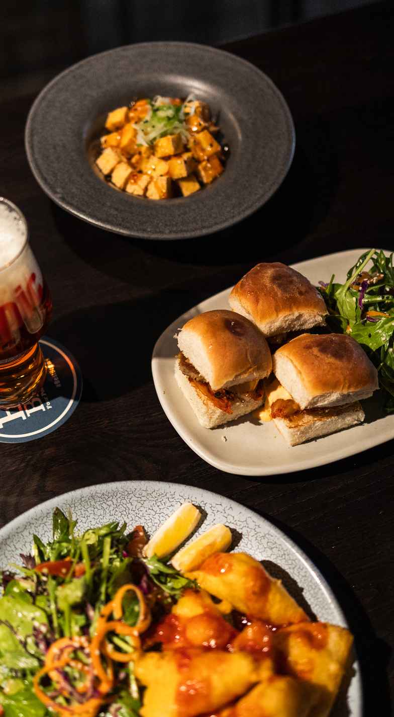 Queens Head Bar & Eatery: 50% off the first table of the night with ...