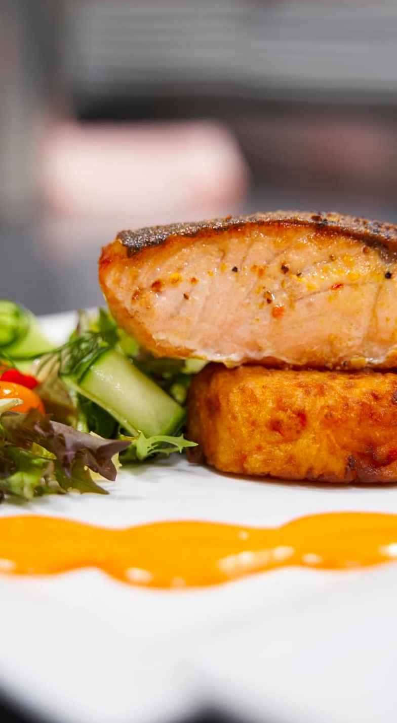 Spirit of Melbourne Dinner Cruise: 50% off the first table of the night ...