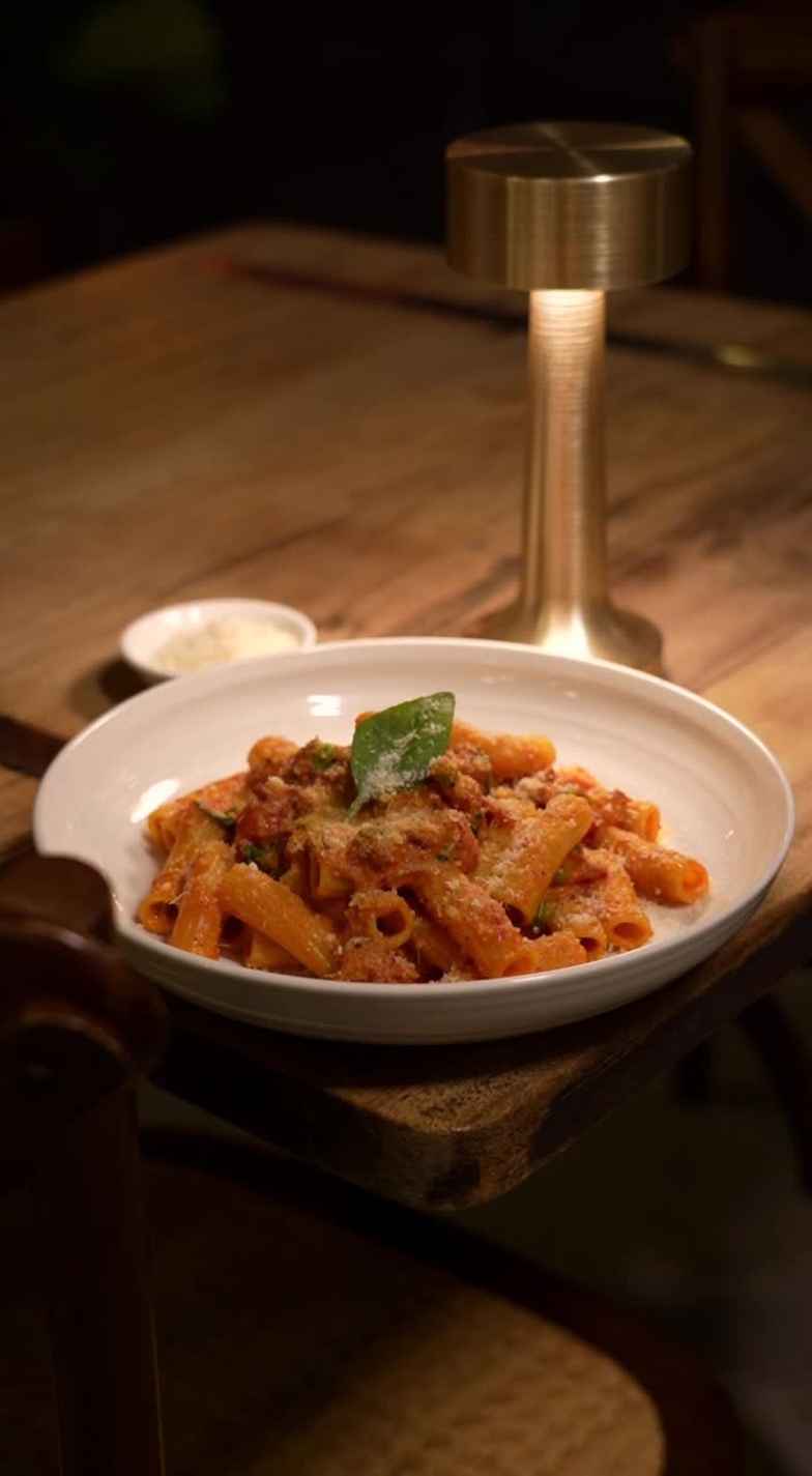 Papa Rolly's: 50% off the first table of the night with First Table