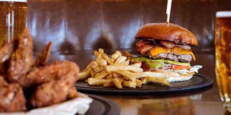 Mr Edward's Alehouse & Kitchen: 50% off the first table of the night ...