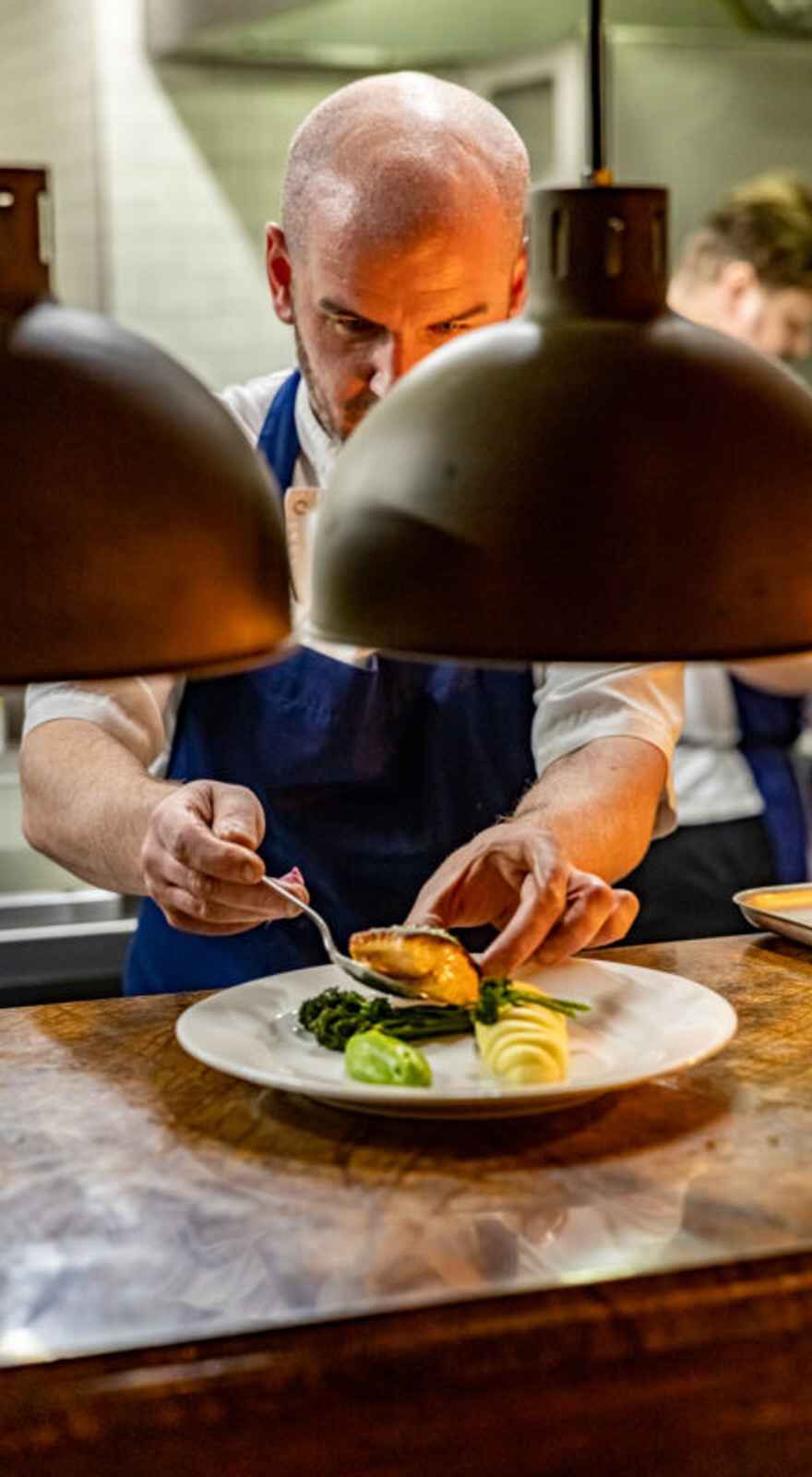 Hibou Blanc: Book any time at everyday prices