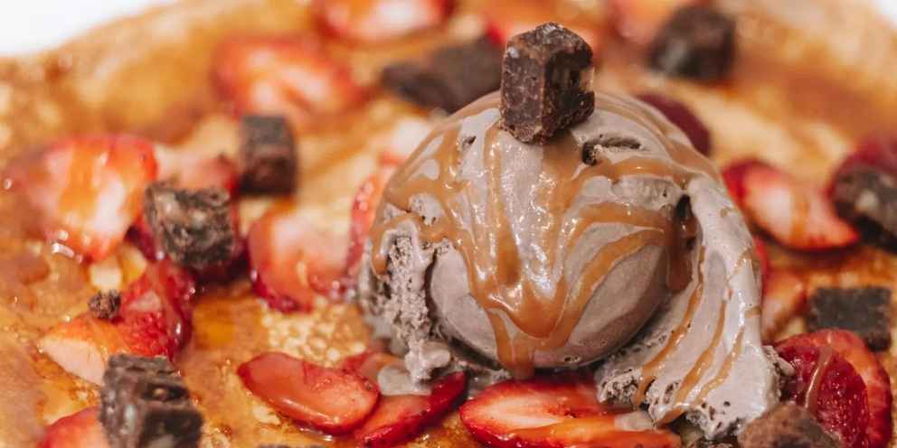 Flo's Creperie Mooloolaba: Book any time at everyday prices