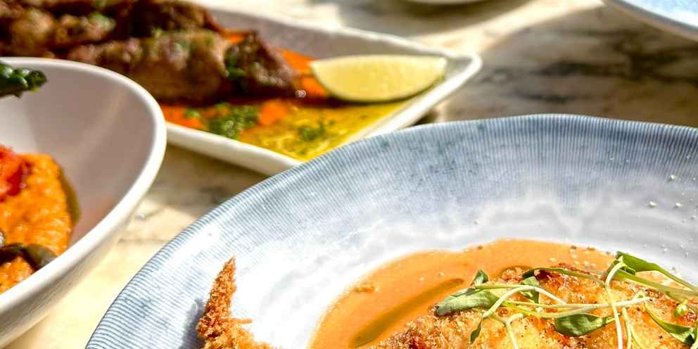 El Gato Negro: Book any time at everyday prices